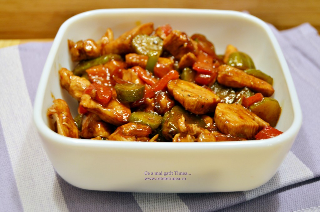 Piept de pui cu legume in sos de soia - Retete Timea